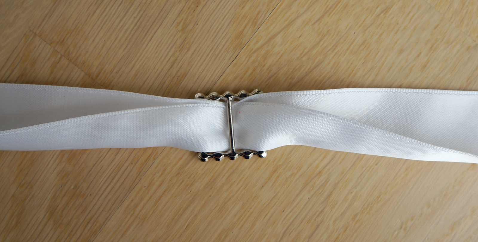 Ribbon & Rhinestone Slider