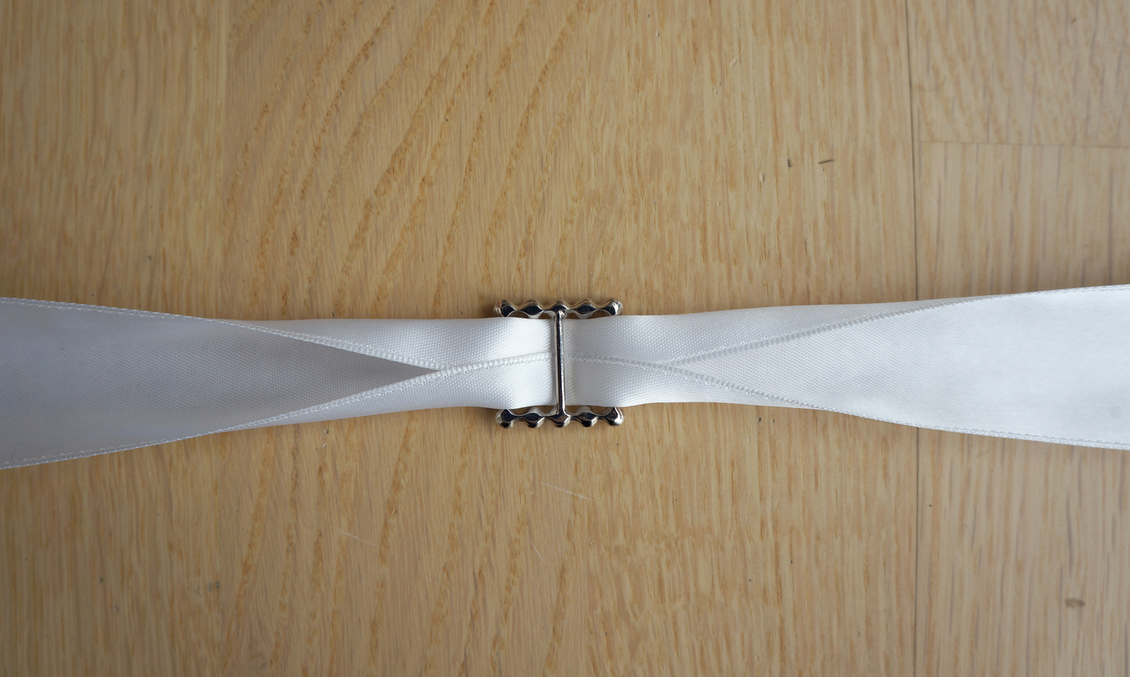 Ribbon & Rhinestone Slider