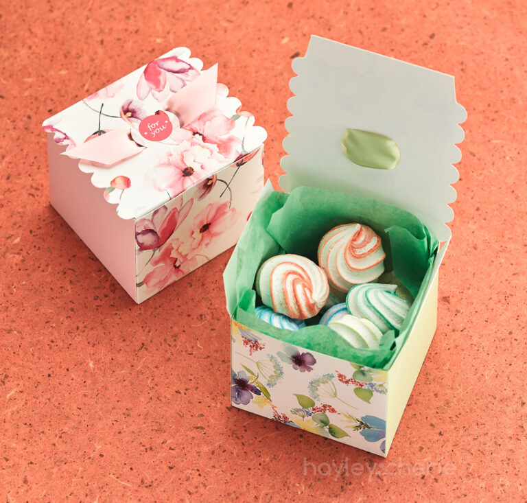 Floral Gift Treat Boxes with Ribbons (20 Pack)